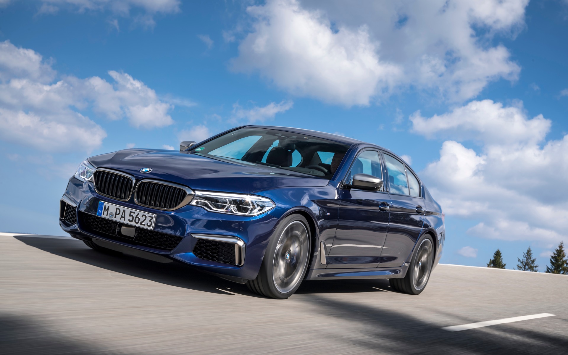BMW M550i XDrive 2020 La M5 Light Guide Auto BMW M550i XDrive 2020 La M5 Light Guide Auto