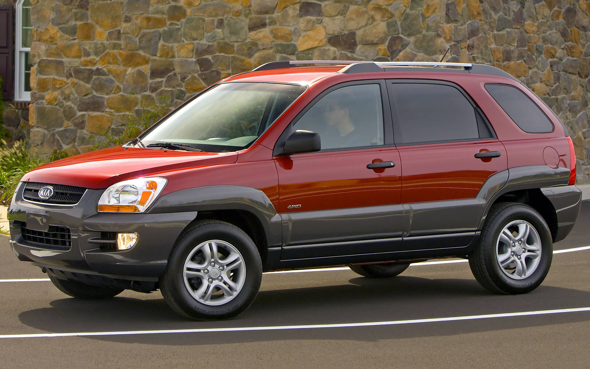 Older Kia Sportage Models Recalled Over Fire Risk 1 2