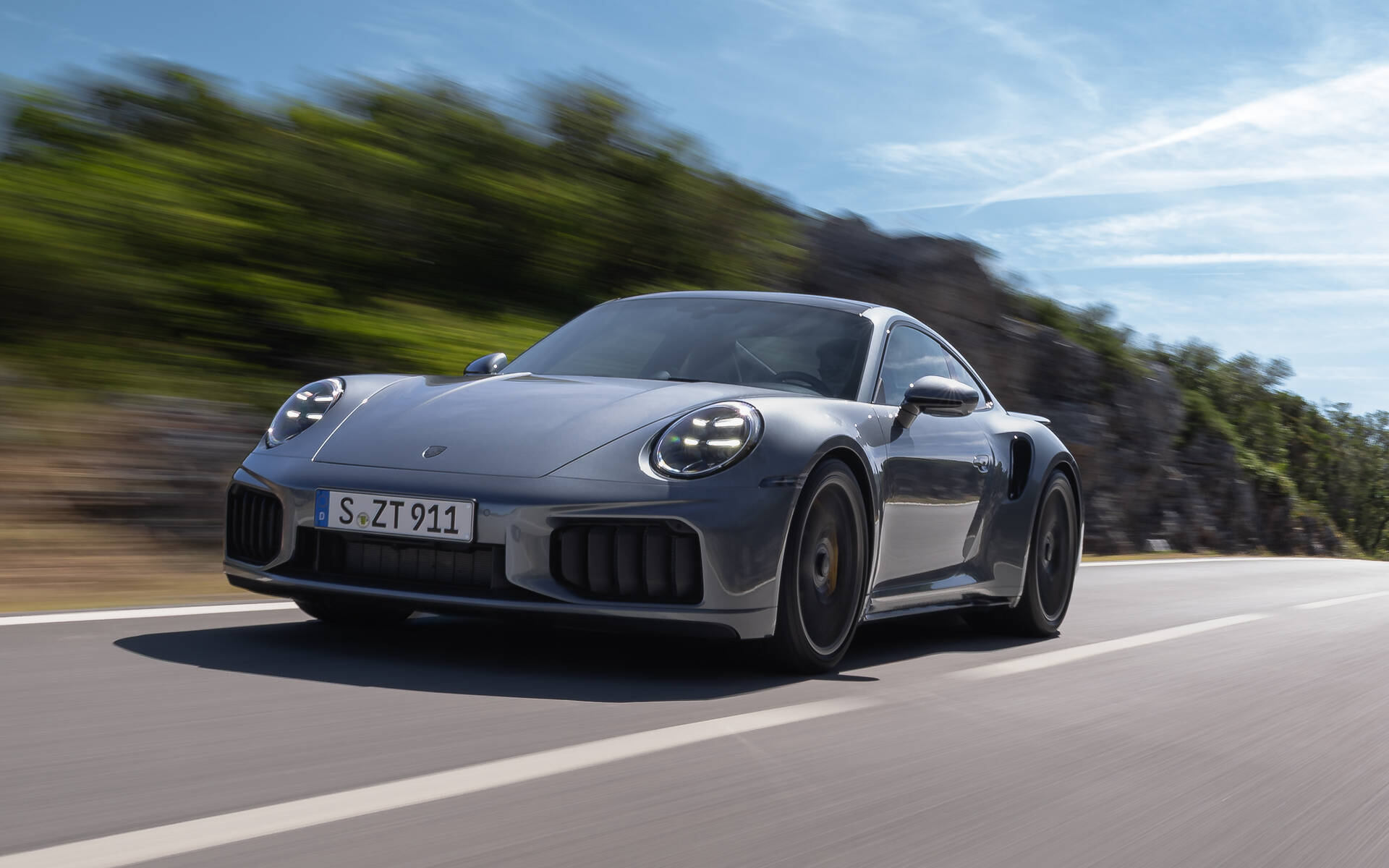 Porsche 911 Turbo S 2026 : maintenant hybride et la 911 la plus puissante de l’histoire - 2/11