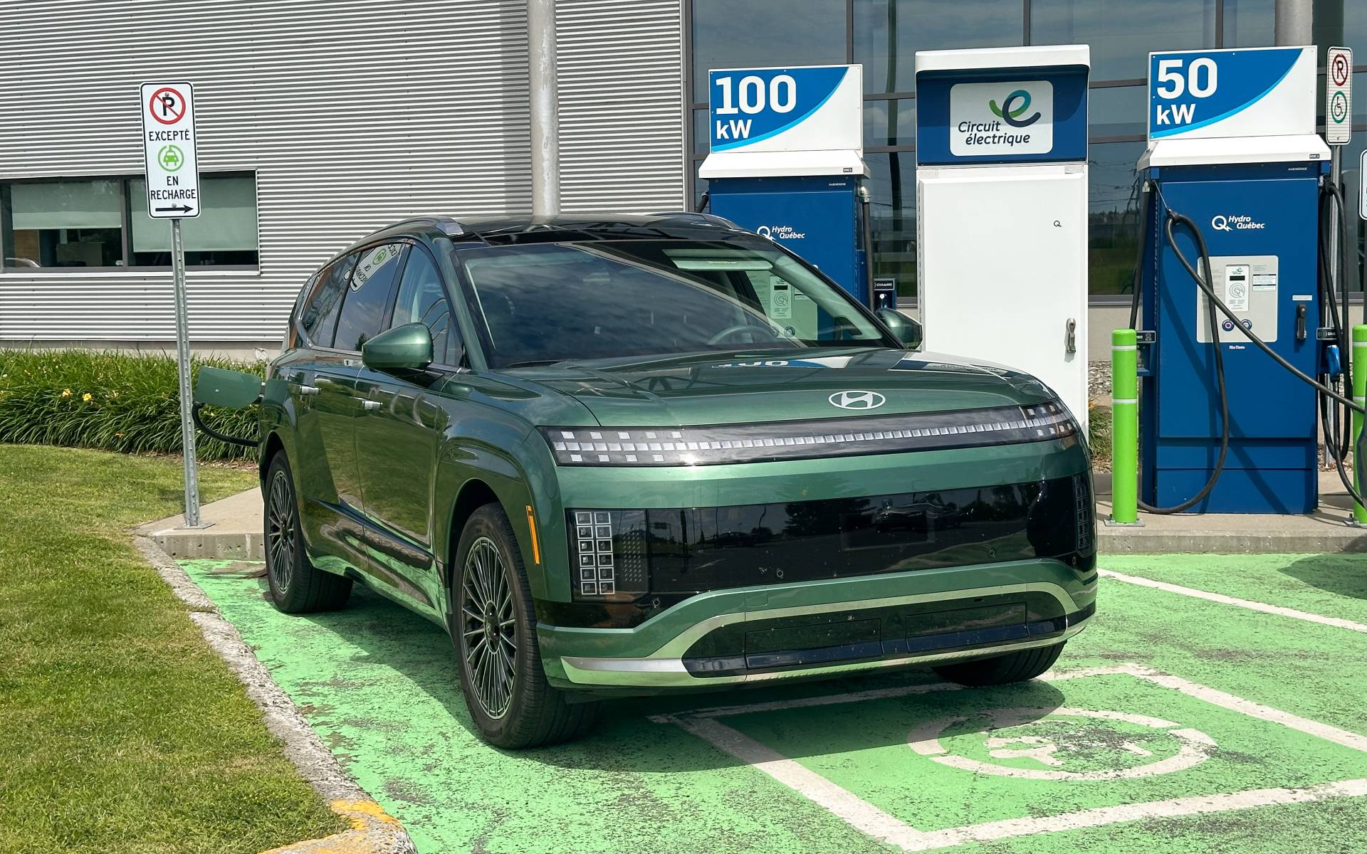 440 000 véhicules électriques circulent maintenant sur les routes du ...