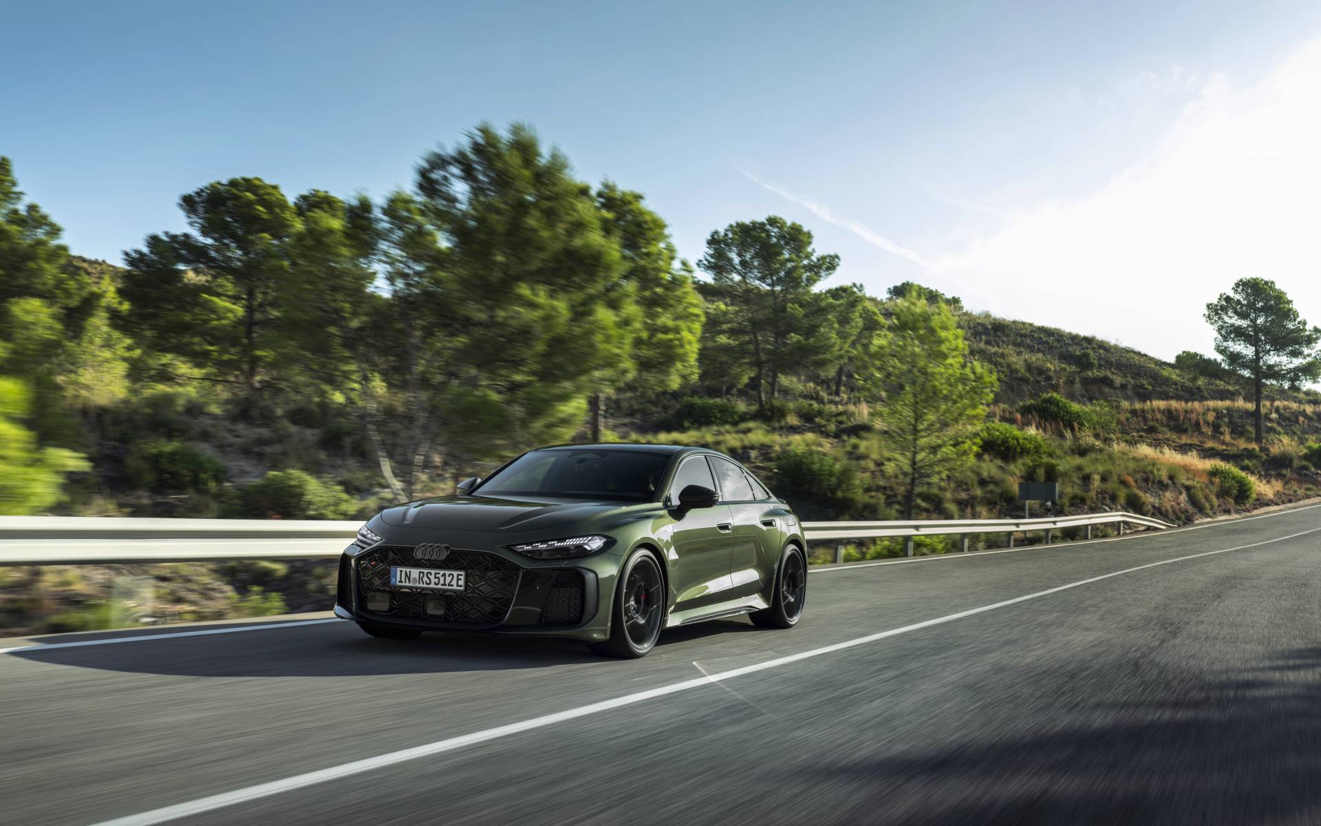 Audi dévoile sa nouvelle RS 5 et elle est hybride rechargeable! - 1/33