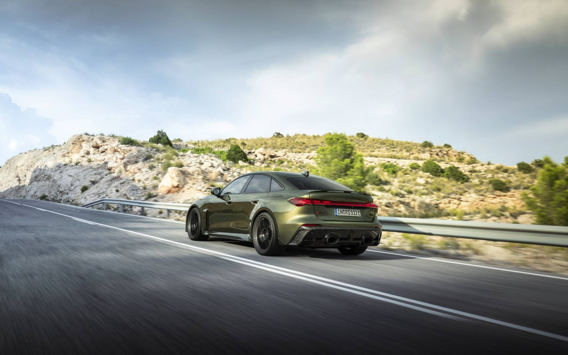 Audi dévoile sa nouvelle RS 5 et elle est hybride rechargeable! - 1/33