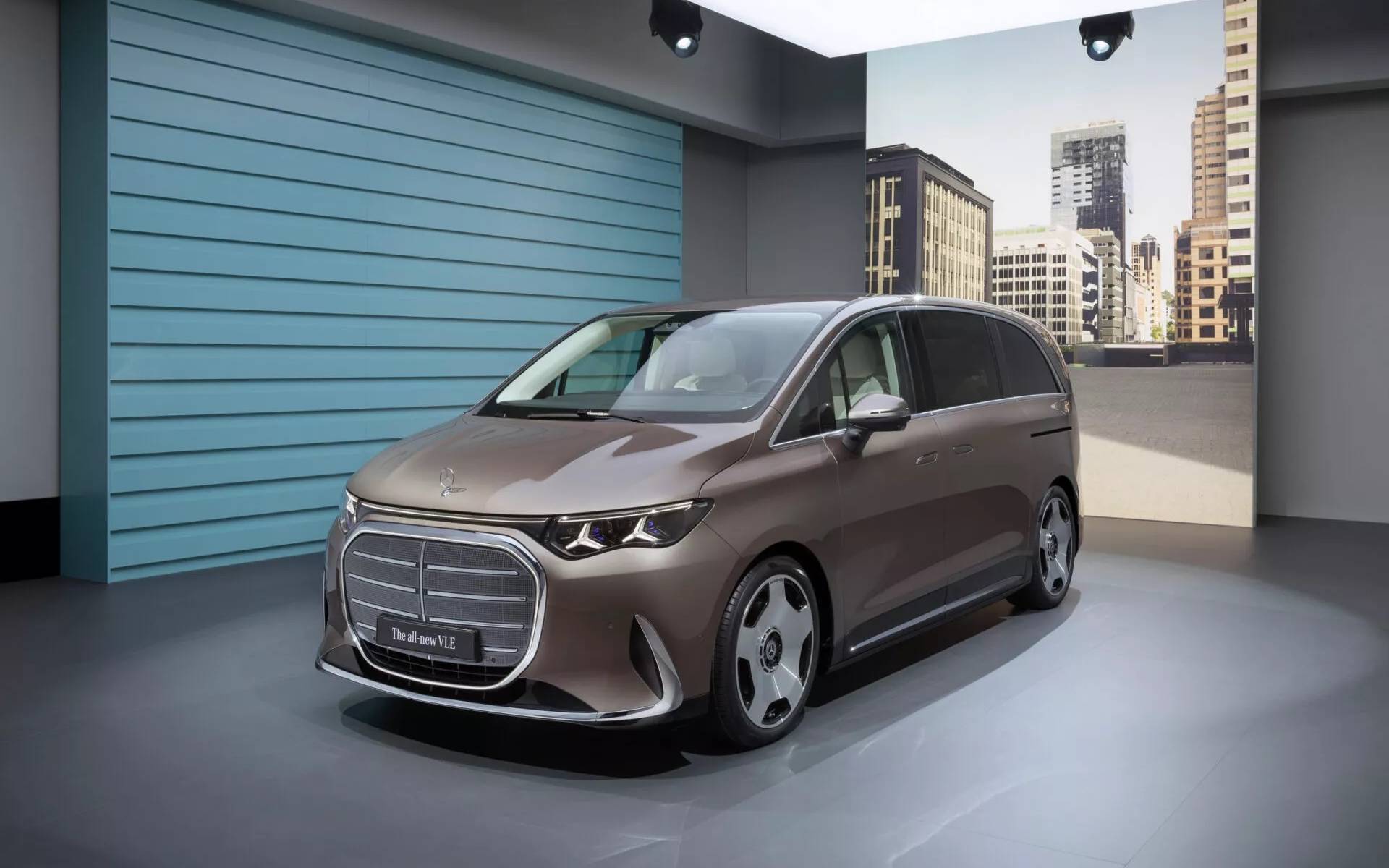 Mercedes-Benz VLE Debuts as Ultra-Posh Electric Minivan - The Car Guide