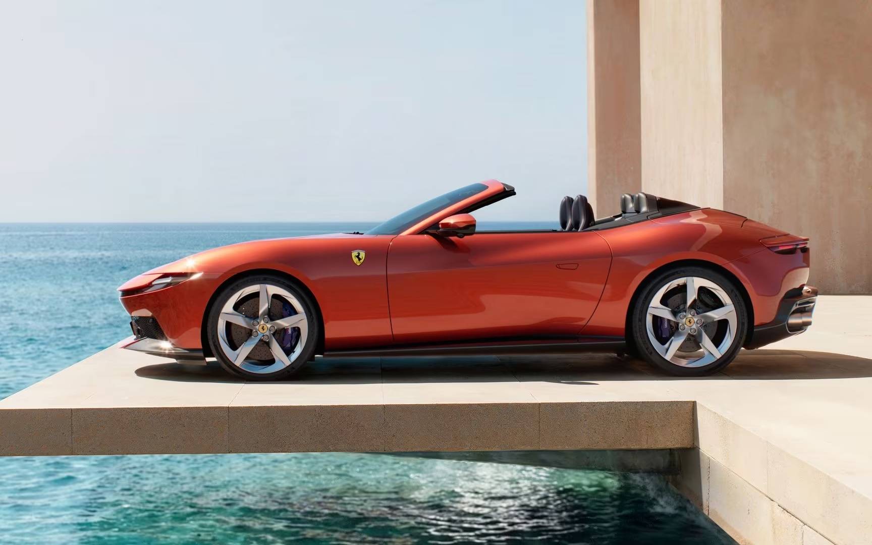 La Ferrari Amalfi ouvre son toit avec une variante Spider - 1/10