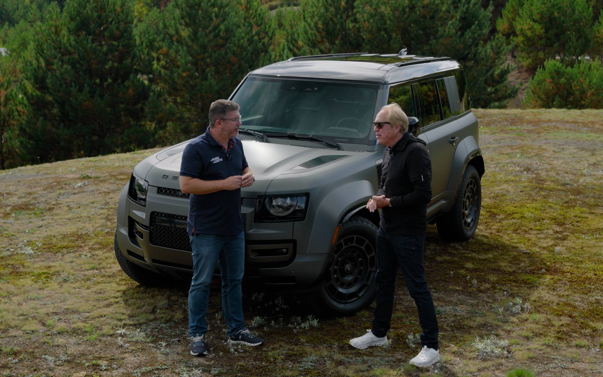 Le Guide de l’auto met à l’essai le JLR Defender OCTA 2026 - Le Guide ...