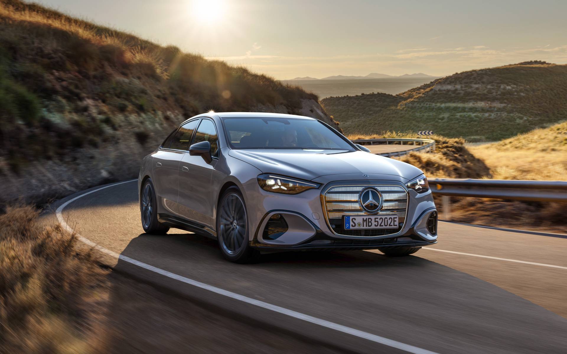 La Mercedes-Benz Classe C devient électrique à son tour - Guide Auto
