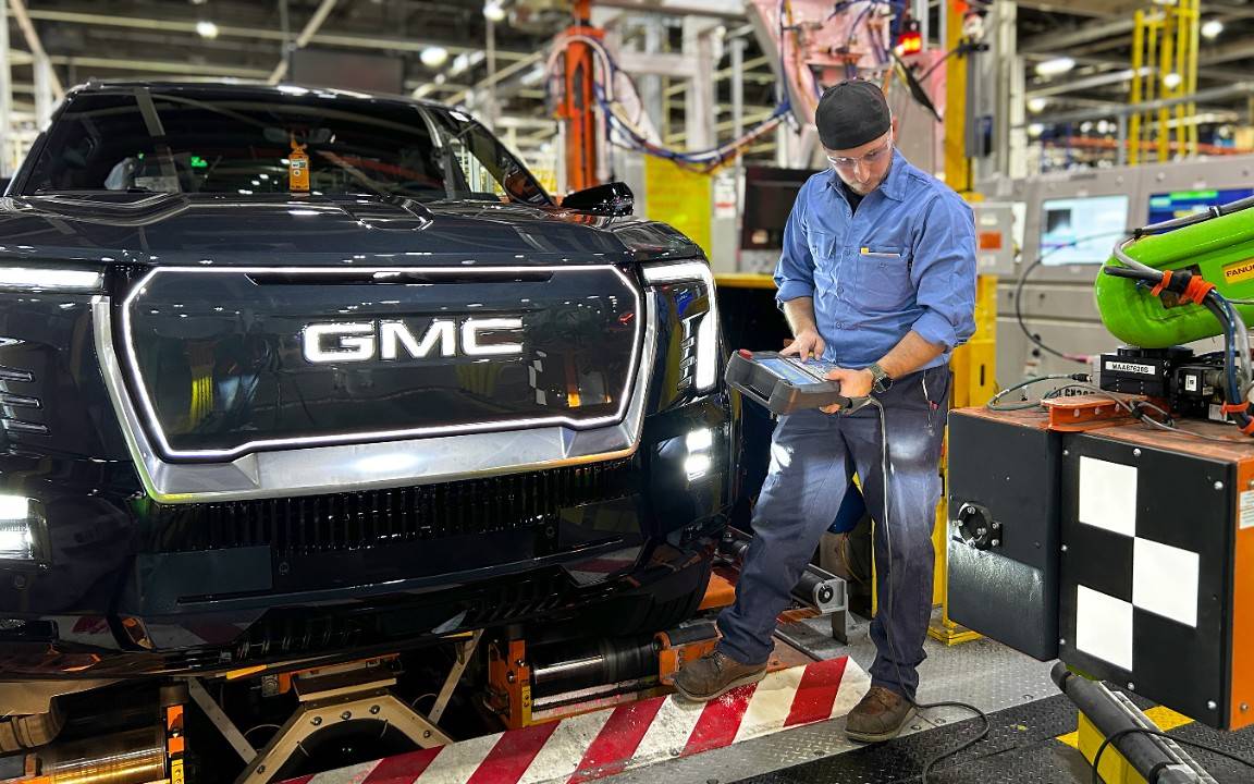 GM Delays Next-Gen Electric Trucks Indefinitely, Reports Claim - The ...