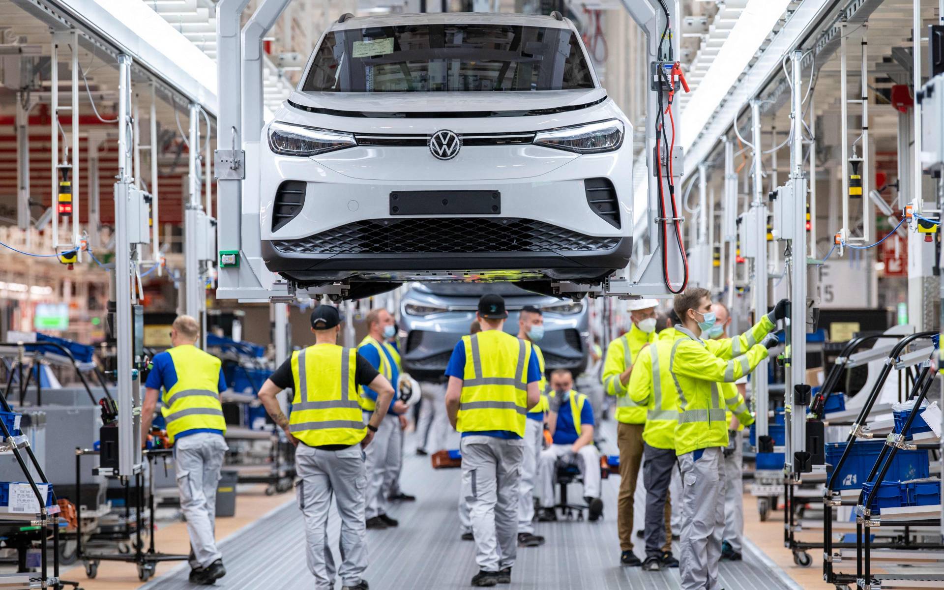 Volkswagen AG May Cut 100,000 Jobs, Separate Core Brand: Report - 1/5
