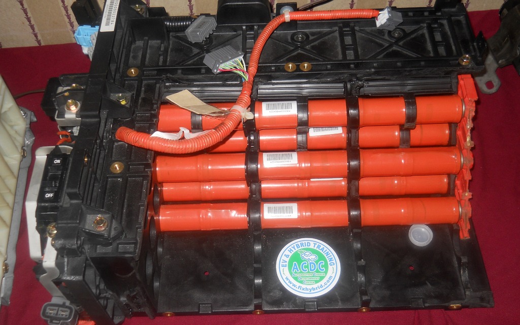 Voitures hybrides et électriques: La batterie expliquée - 4/5 Voitures hybrides et électriques: La batterie expliquée - 4/5