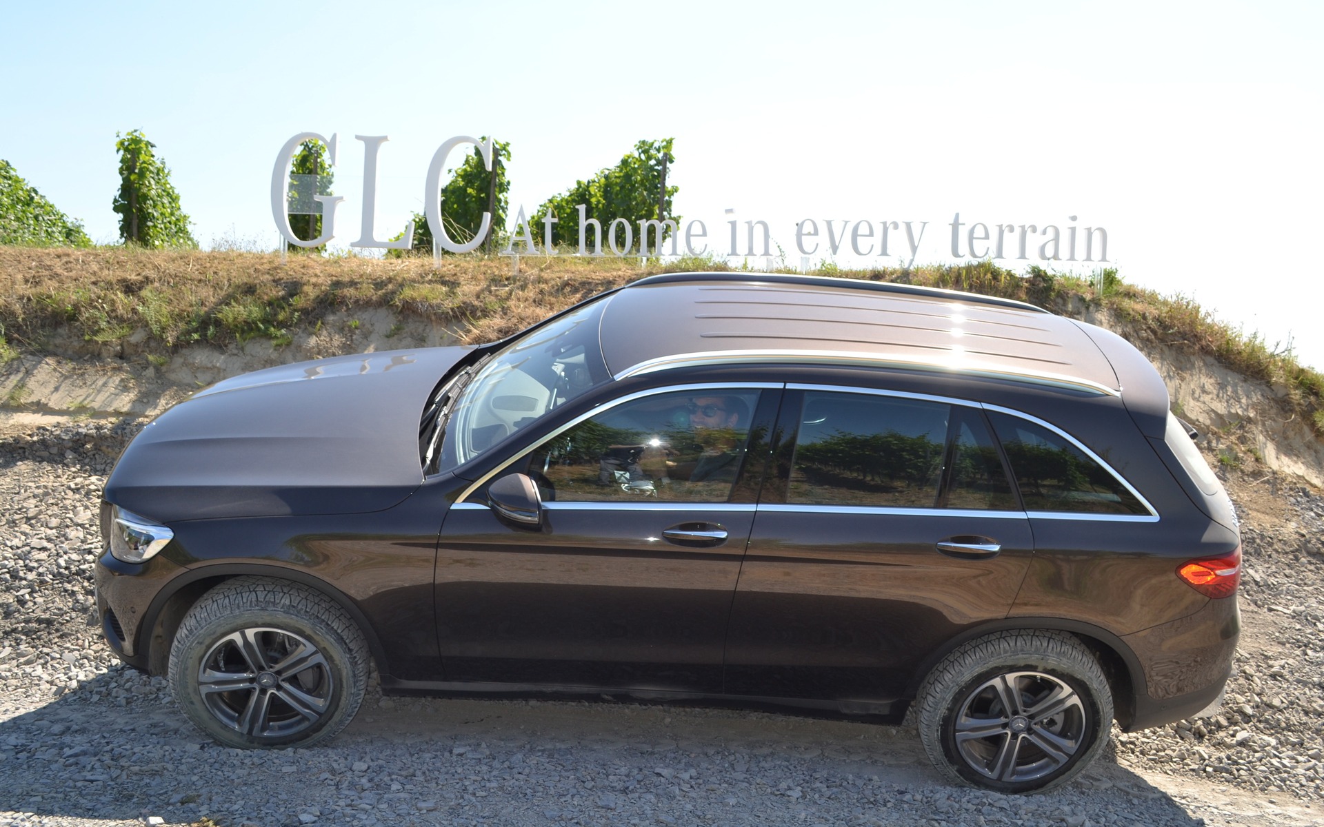 2017 Mercedes-Benz GLC 350 e 4MATIC: A First Rechargeable Hybrid - 9/12