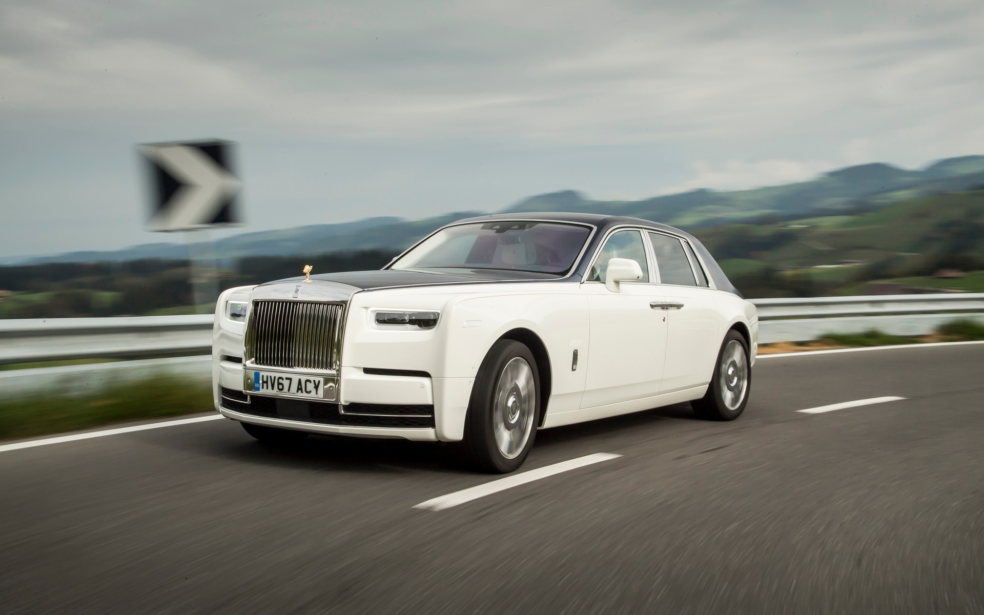 Canadian Premiere: 2018 Rolls-Royce Phantom is the Paragon of ...