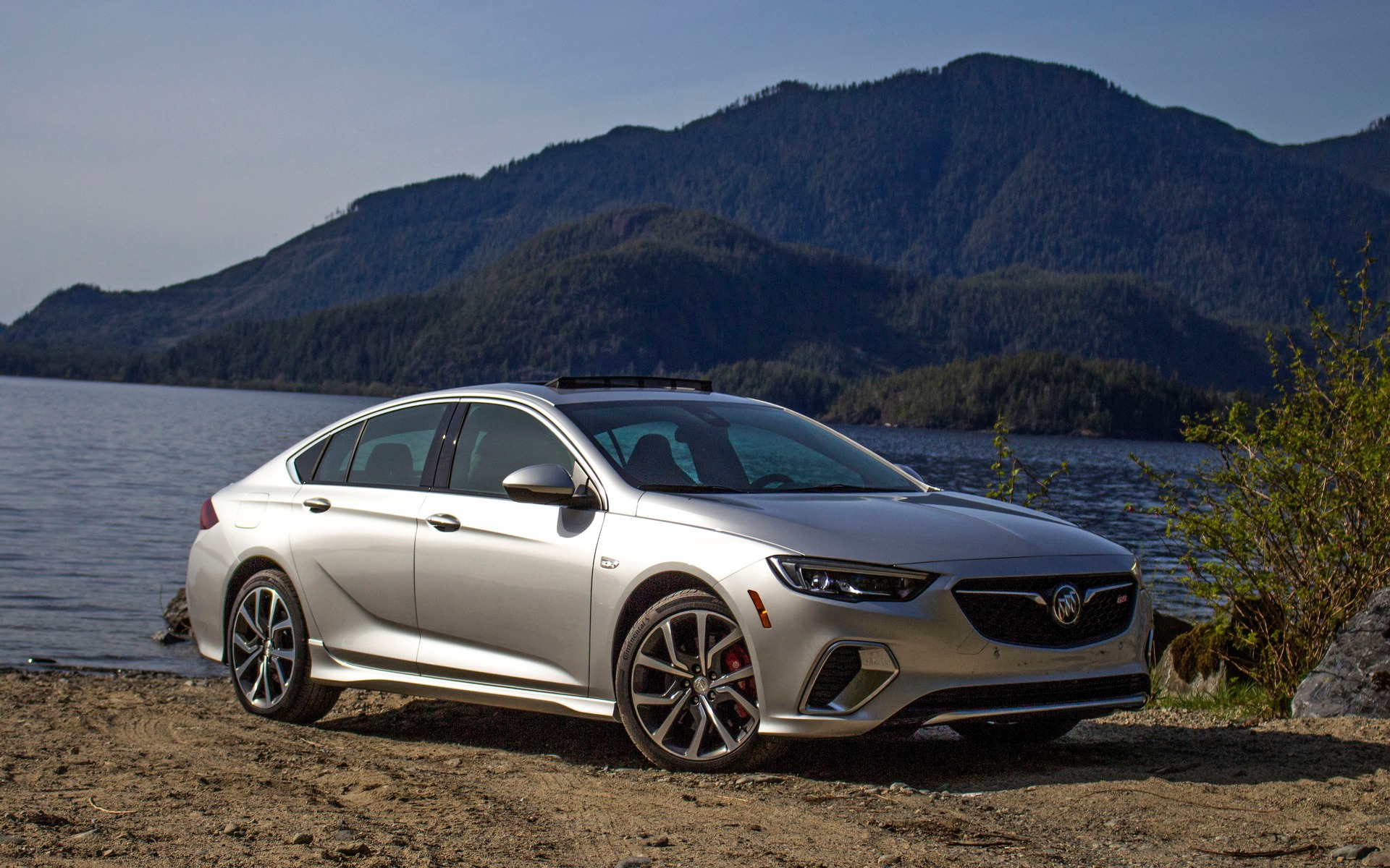 2018 Buick Regal GS: Now We’re Talking - The Car Guide